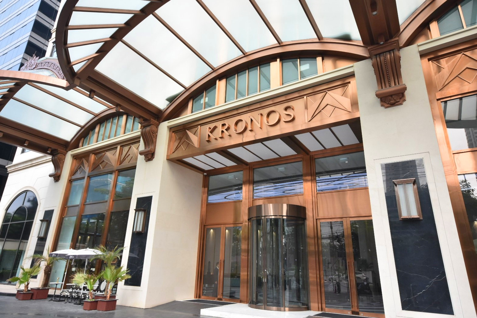 Your Ultimate Dining, Shopping & Relaxing Guide to KRONOS ...